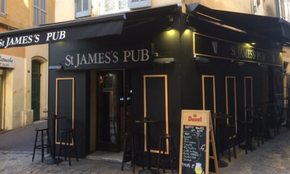 St James Pub - Carte Compass
